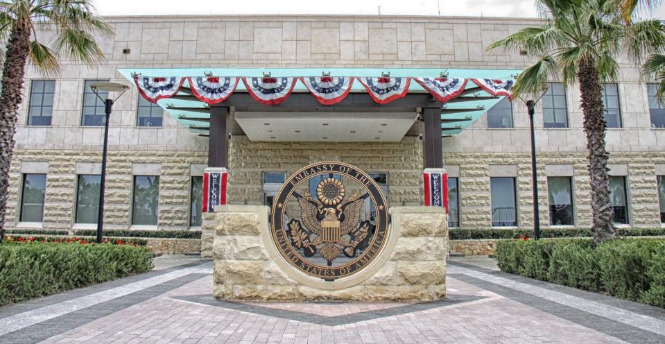 Government must say whether US government will close its embassy in ...